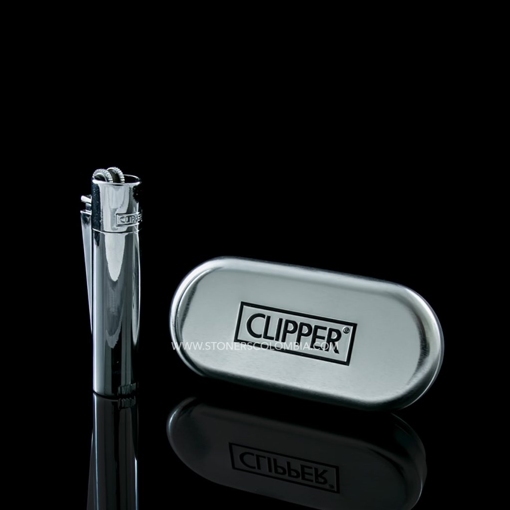 Encendedor Metálico CLIPPER Plateado – Stoners Smoke Shop